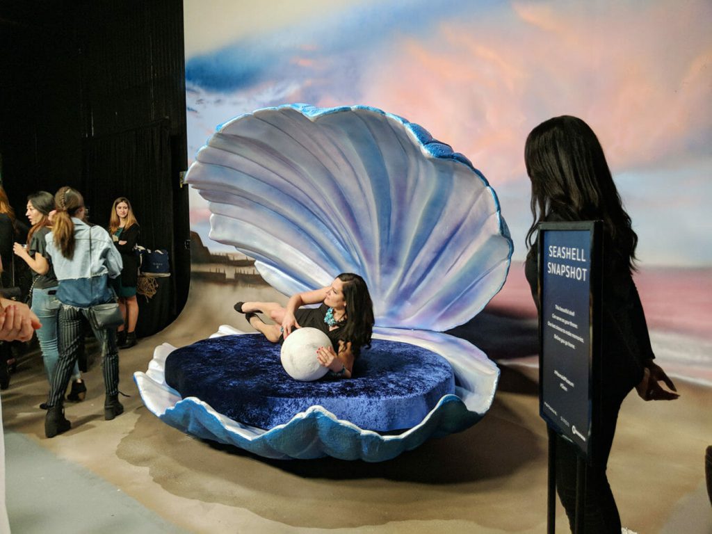 Photos: LA’s Mermaid Museum Promises A Giant Oyster, An Underwater ...