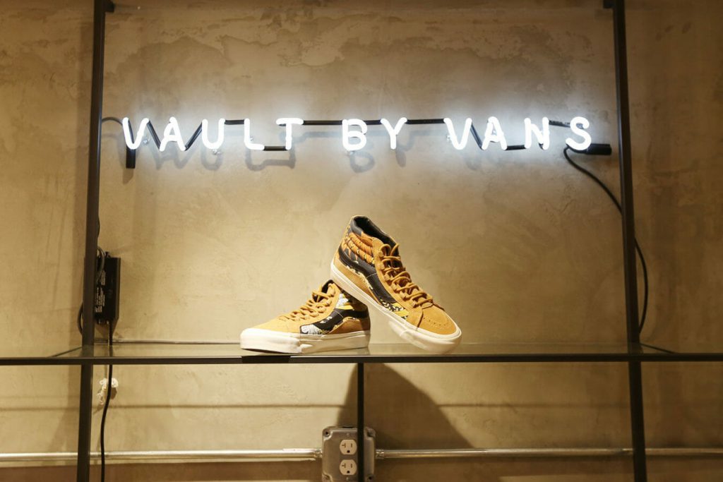 Inside Bodega, LA’s Coolest New Streetwear Store That’s Hiding In A ...