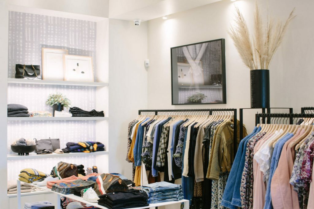 Fashion Powerhouse Elyse Walker Brings Her Casual-Luxe Closet Edit to ...