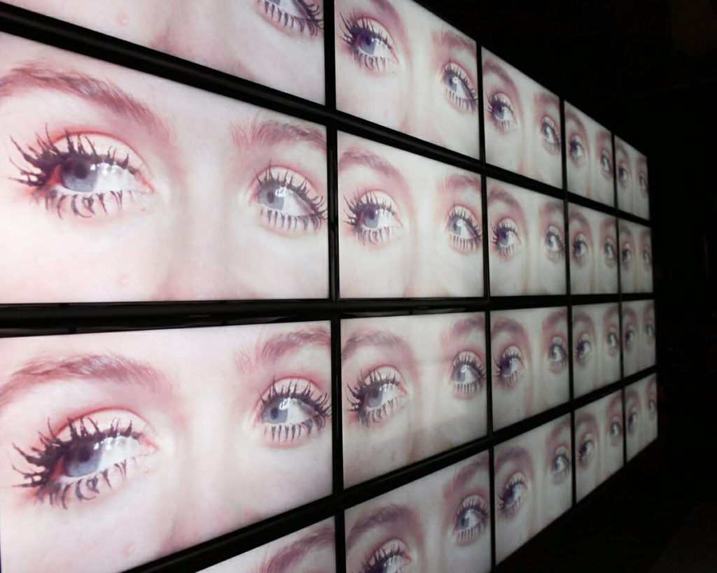 Lipstick Stations, Secret Photo Booths: Inside Gucci Beauty’s ’80s ...