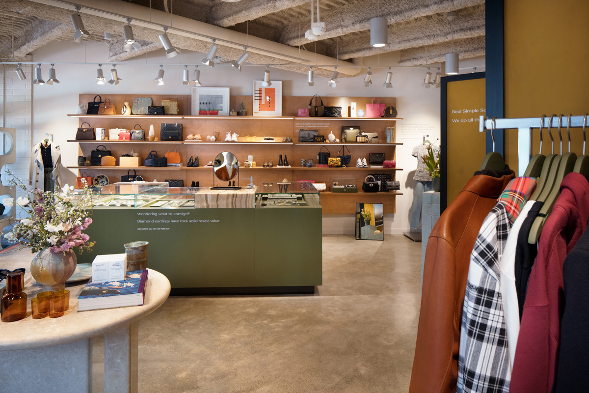 TheRealReal Opens Luxury Consignment Boutique at Lido Marina Village