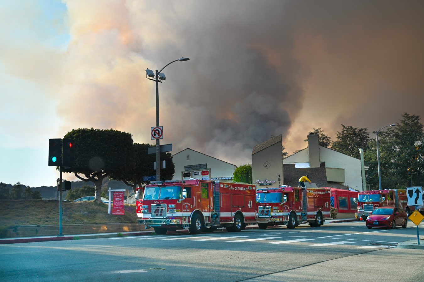 Hundreds March in L.A. in Solidarity with Palestinians